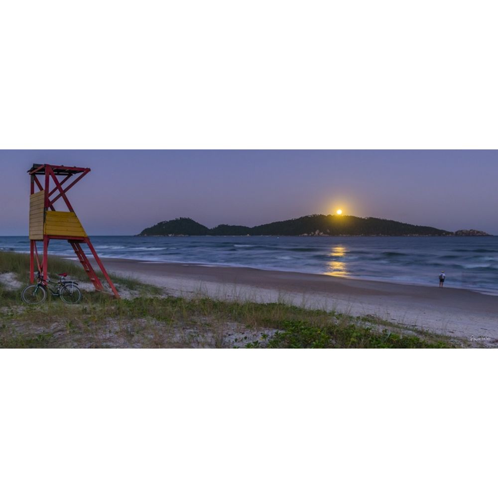LUA CHEIA NASCENDO NA ILHA DO CAMPECHE, FLORIANÓPOLIS - urbanarts